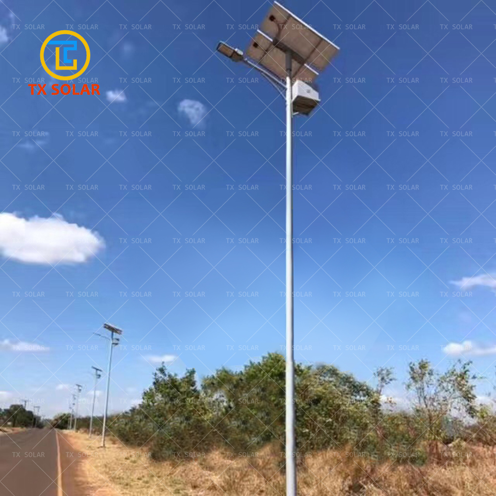 China 10m 100w Solar Street Light With Lithium Battery factory and ...